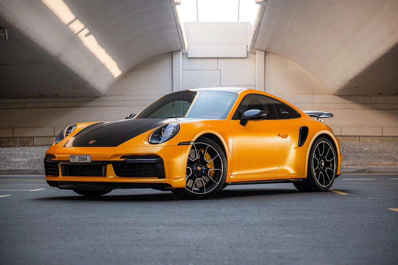 rent Porsche Turbo S in Dubai - GMZ Car Rental