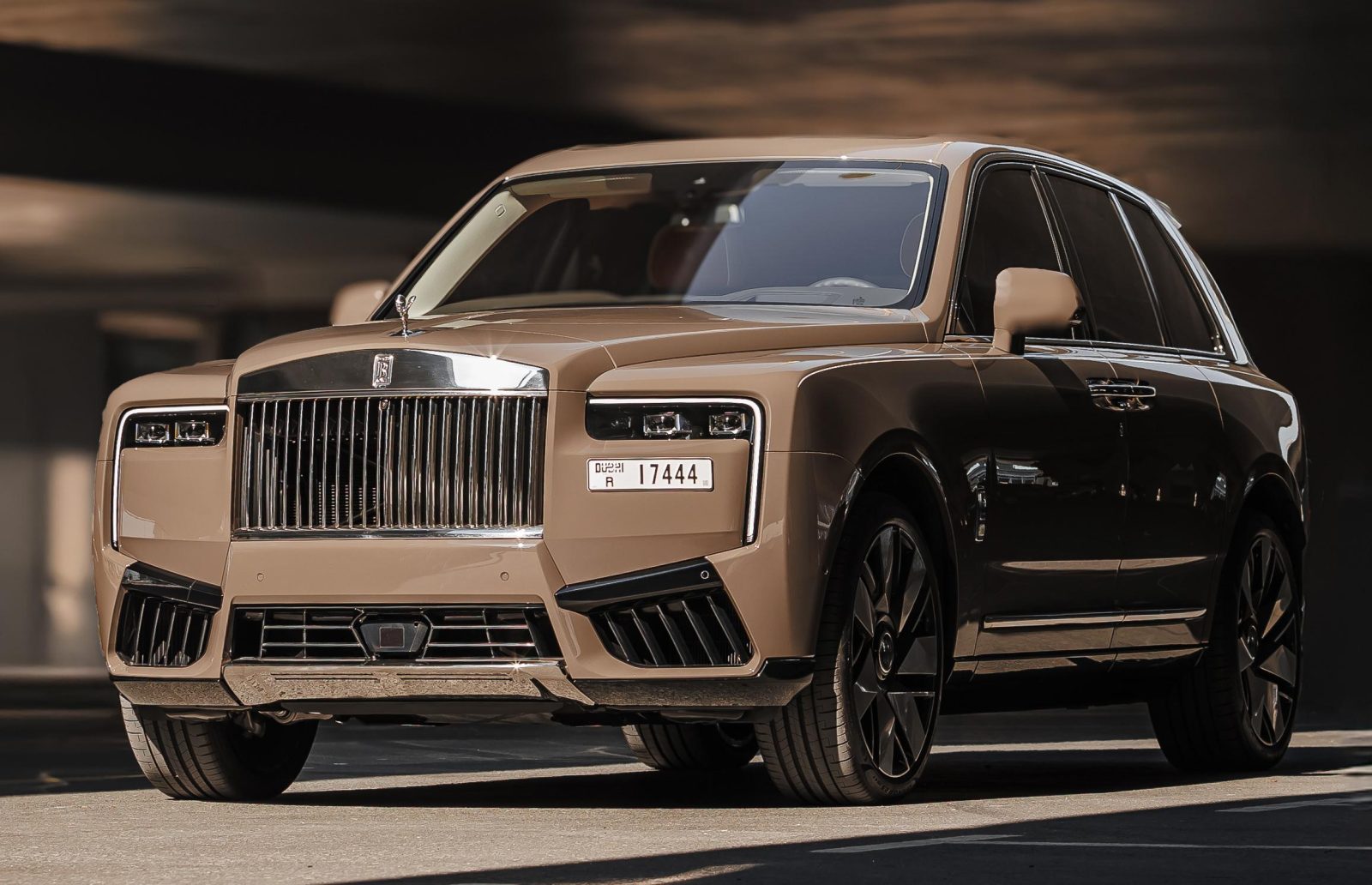 rent Rolls-Royce Cullinan 2026 in Dubai - GMZ Car Rental
