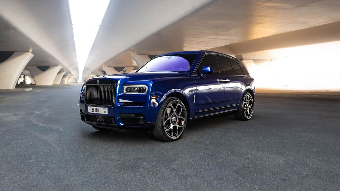 rent Rolls-Royce Cullinan in Dubai - GMZ Car Rental